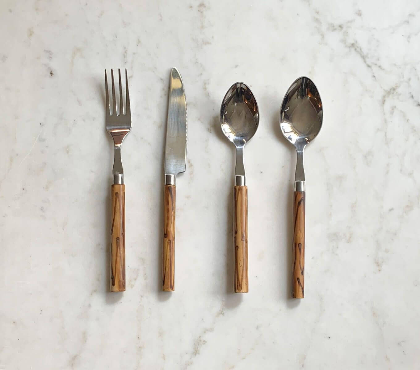 Buy Cutlery Set of 4 Online UAE – NAPPA DORI