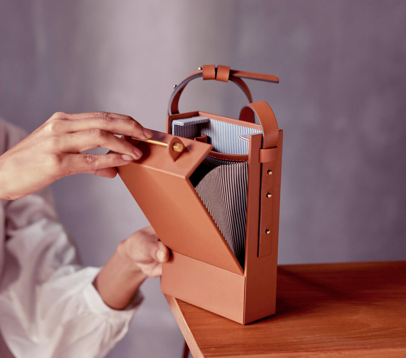 Buy Radio Sling | Latest Sling Bags Online – NAPPA DORI